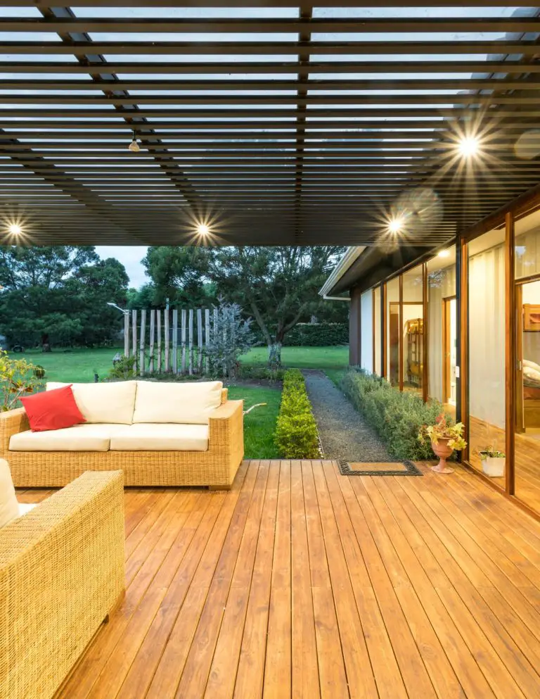 Amazing L Shaped Container Home