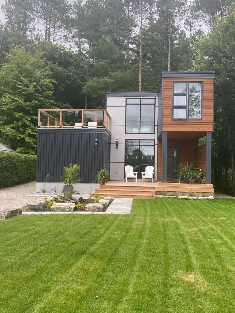 Container Cottage in Canada - Living in a Container