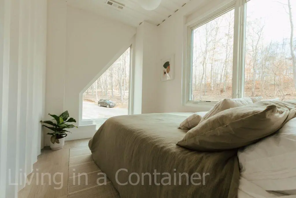 The Hygge Box Hop Luxury-Equipped Container House