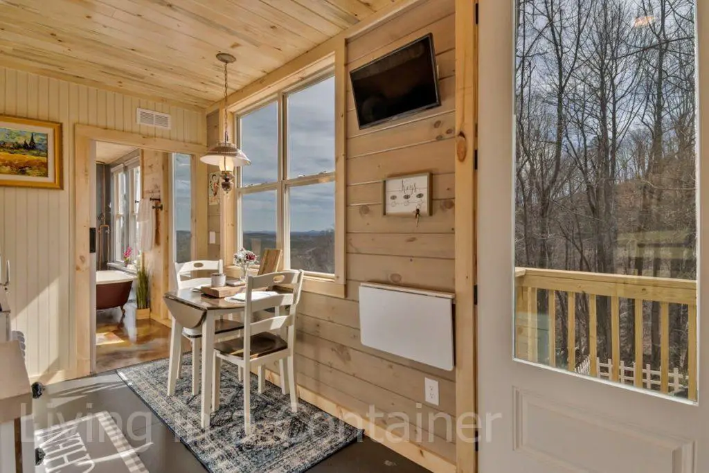 Container House in Centre of Trees | Living in a Container