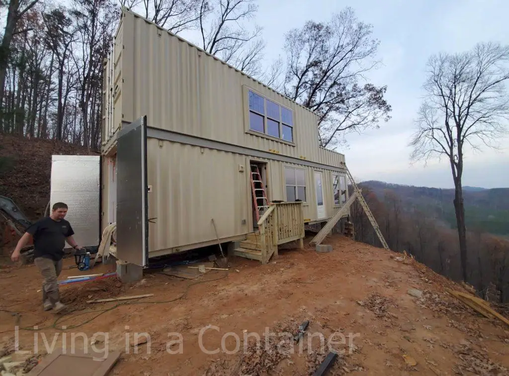 Container House in Centre of Trees