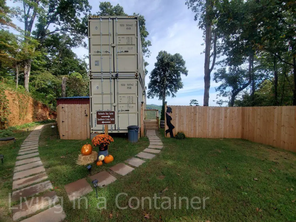 Container House in Centre of Trees | Living in a Container