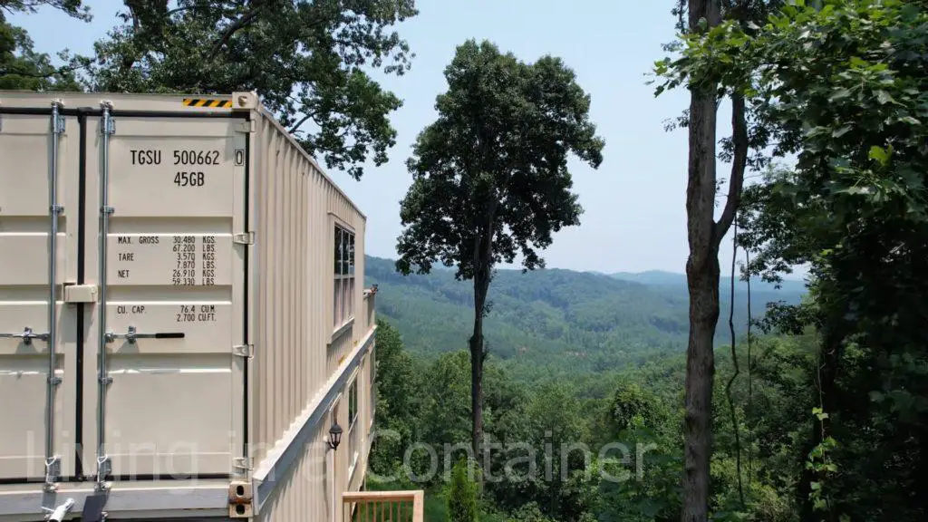 Container House in Centre of Trees | Living in a Container