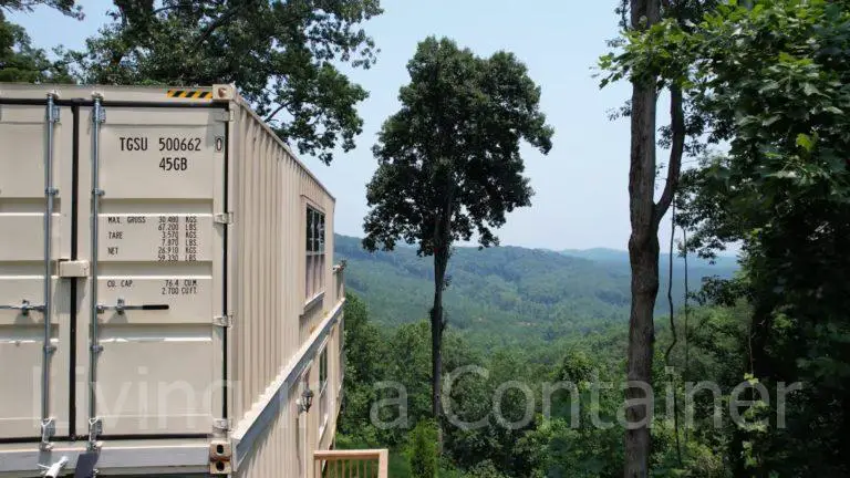 Container House in Centre of Trees | Living in a Container