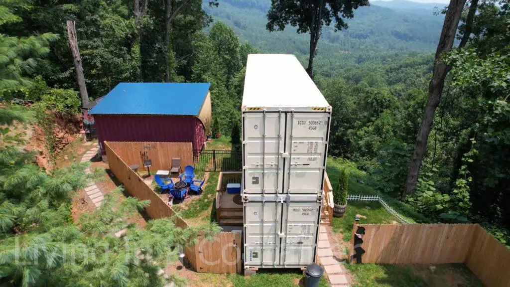 Container House in Centre of Trees | Living in a Container