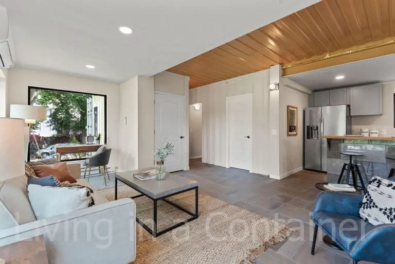 Luxury Home made of 5 Shipping Containers | Living in a Container