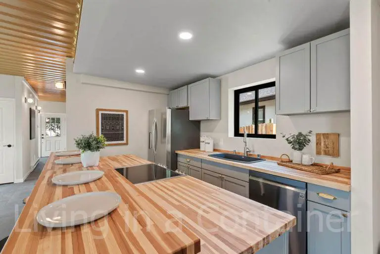 Luxury Home made of 5 Shipping Containers | Living in a Container