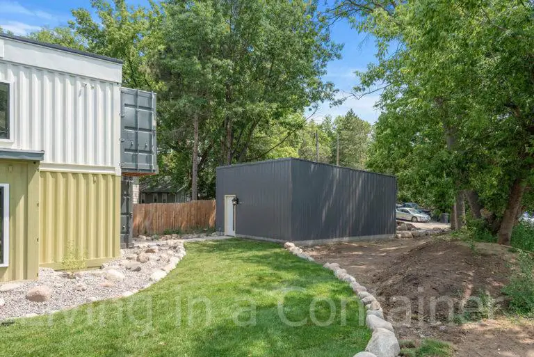 Luxury Home made of 5 Shipping Containers | Living in a Container