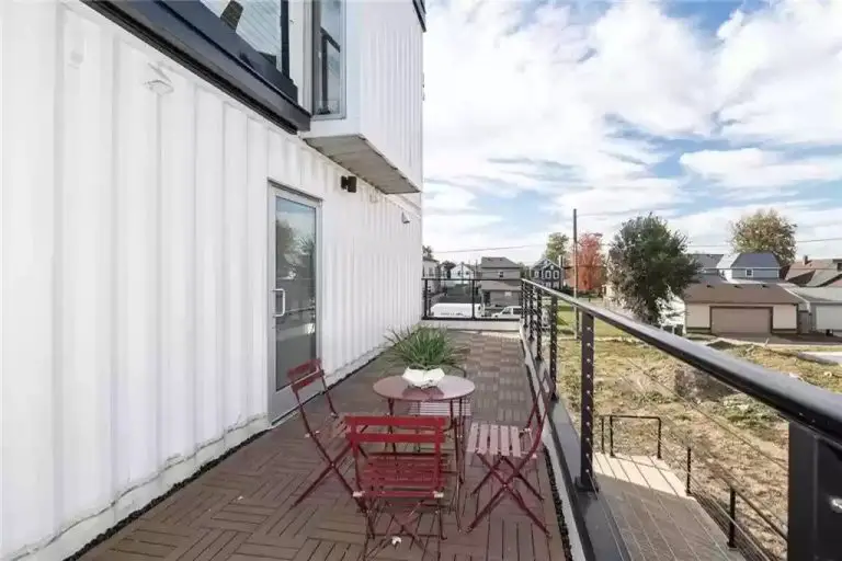 Indy's Shipping Container House