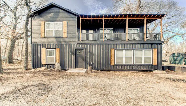 3x45ft Shipping Container Into A Two Storey Home | Living in a Container