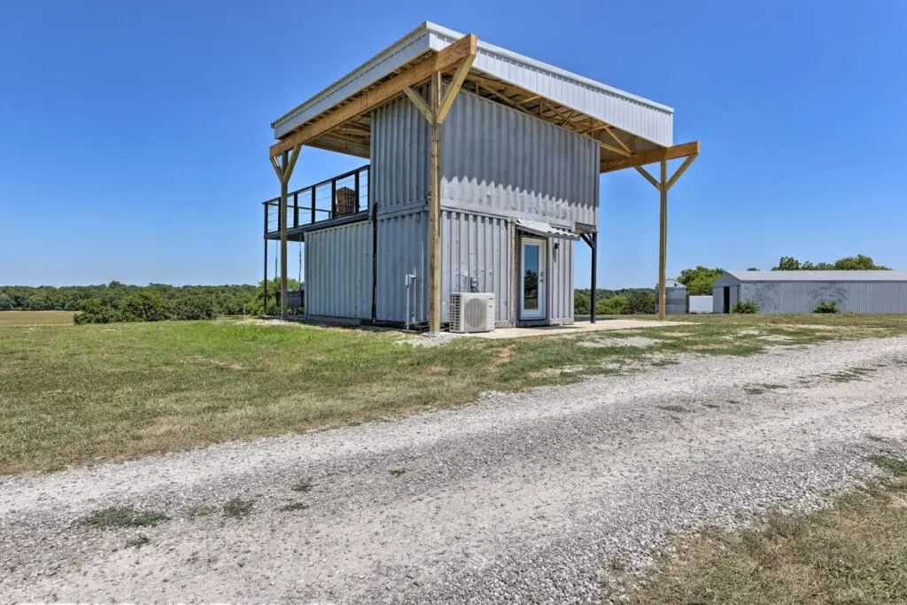 Two Storey Shipping Container Home - made with Three 20ft Containers!