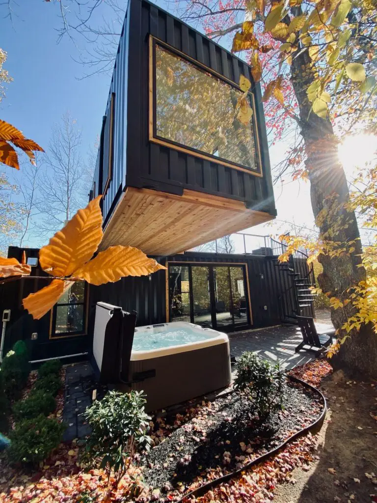 Airbnb Home Made with 3 High Cube Shipping Containers
