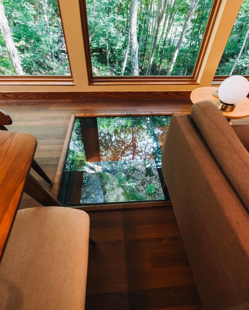 Design Dominating the Valley: Emily & Seth's Ellwood Box Hop Container Home