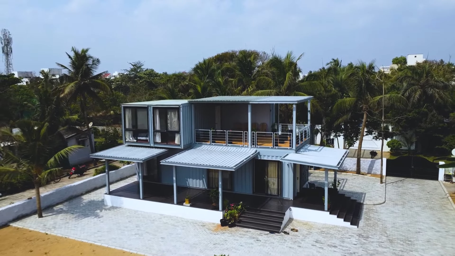 60% Factory-Built, 40% On-Site: The Story Behind This 5-Month Container ...