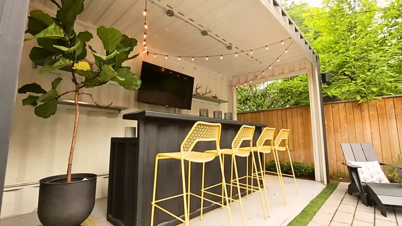 Transforming a Shipping Container into a Stylish Poolside Bar
